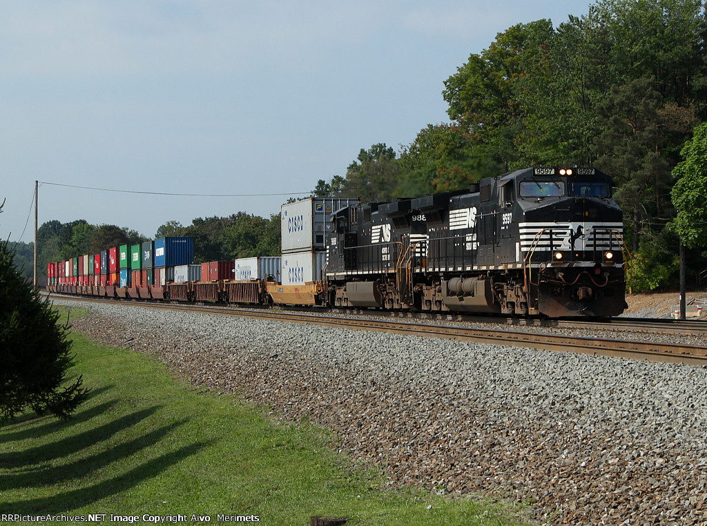 NS 9597 east at Mile 251 Pittsburgh Line